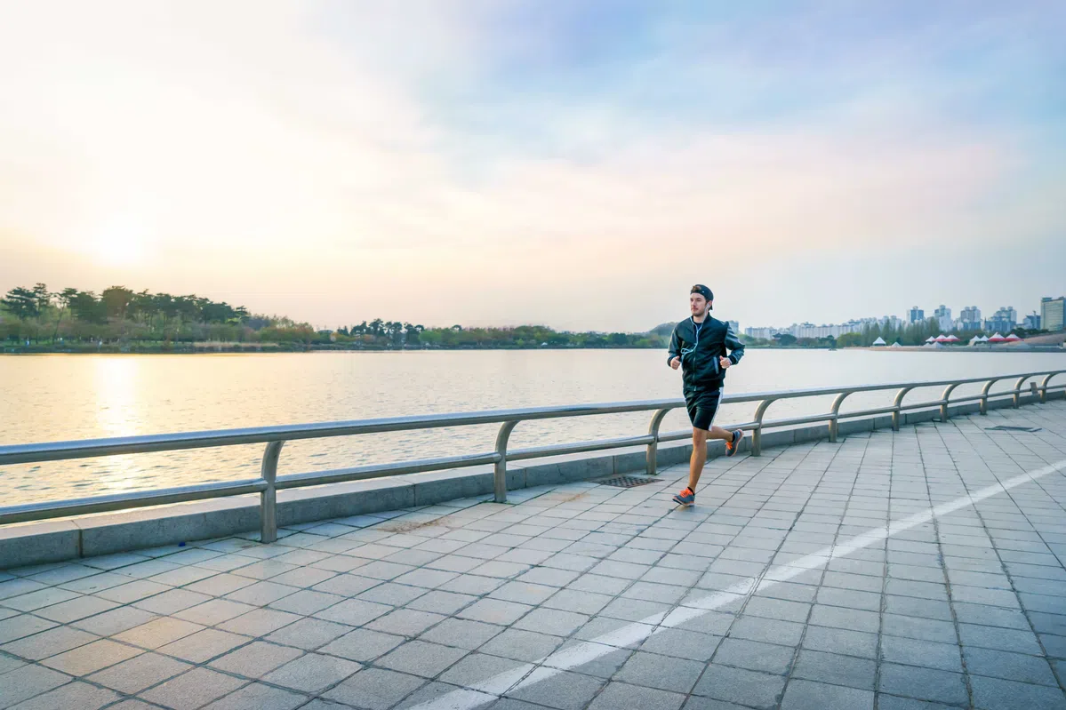 Dit is wat 100.000 stappen zetten op één dag met je doet