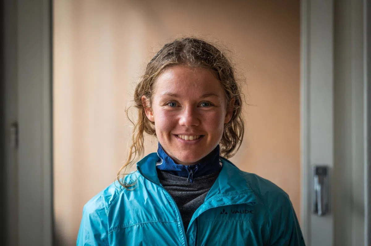 Nienke Brinkman verrast met derde Nederlandse marathontijd ooit in Valencia