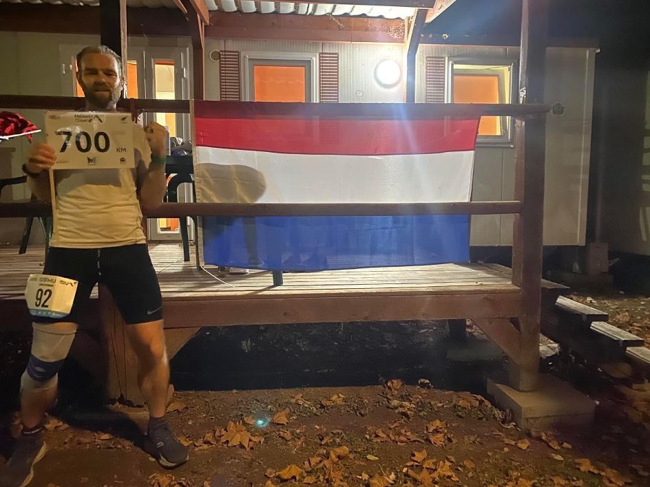 Gerben Oevermans verpulvert Nederlands record 6 dagen hardlopen