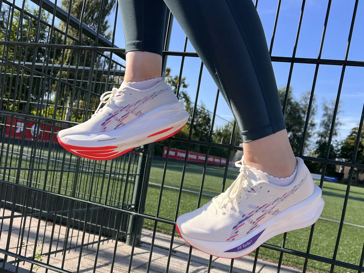 review asics sonicblast